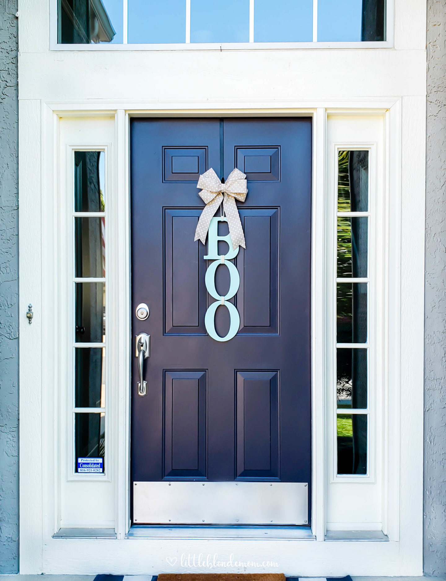 Easy "Boo" Front Door Sign - little blonde mom